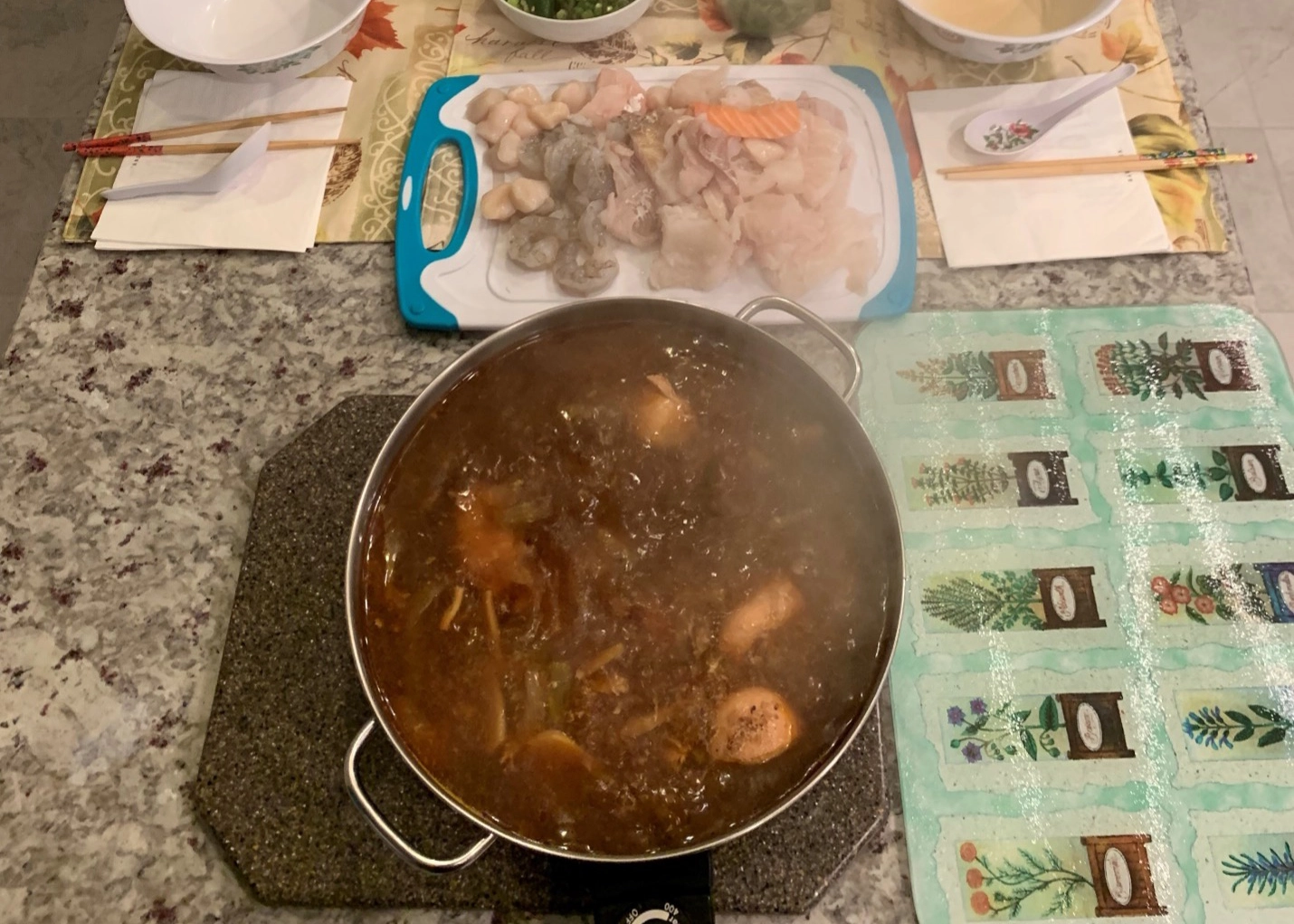 Seafood Hot Pot Soup | LA CUISINE DE CHAU